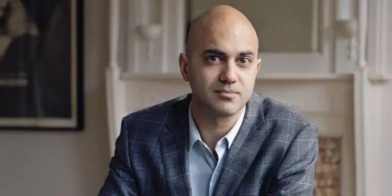 Ayad Akhtar dina Milarian Sora pikeun Nyarioskeun Amérika 'Kami'