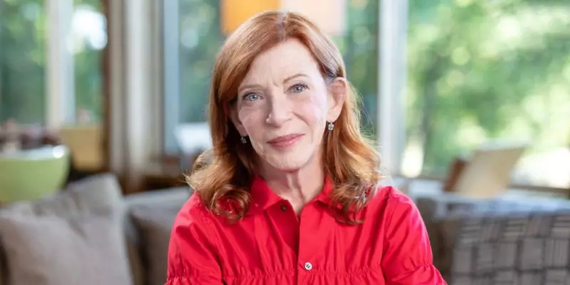 "Nke a ọ̀ bụ echiche dị mma n'ezie?" Susan Orlean na-ewepụ obi abụọ nke onwe ya