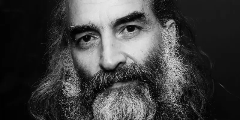 Bad Seed Warren Ellis o duhovnosti glasbe in žvečilni gumi Nine Simone