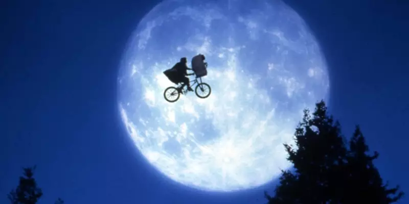 Será que E. T. Tenha Compaixão por Nós? Ou apenas invadir?