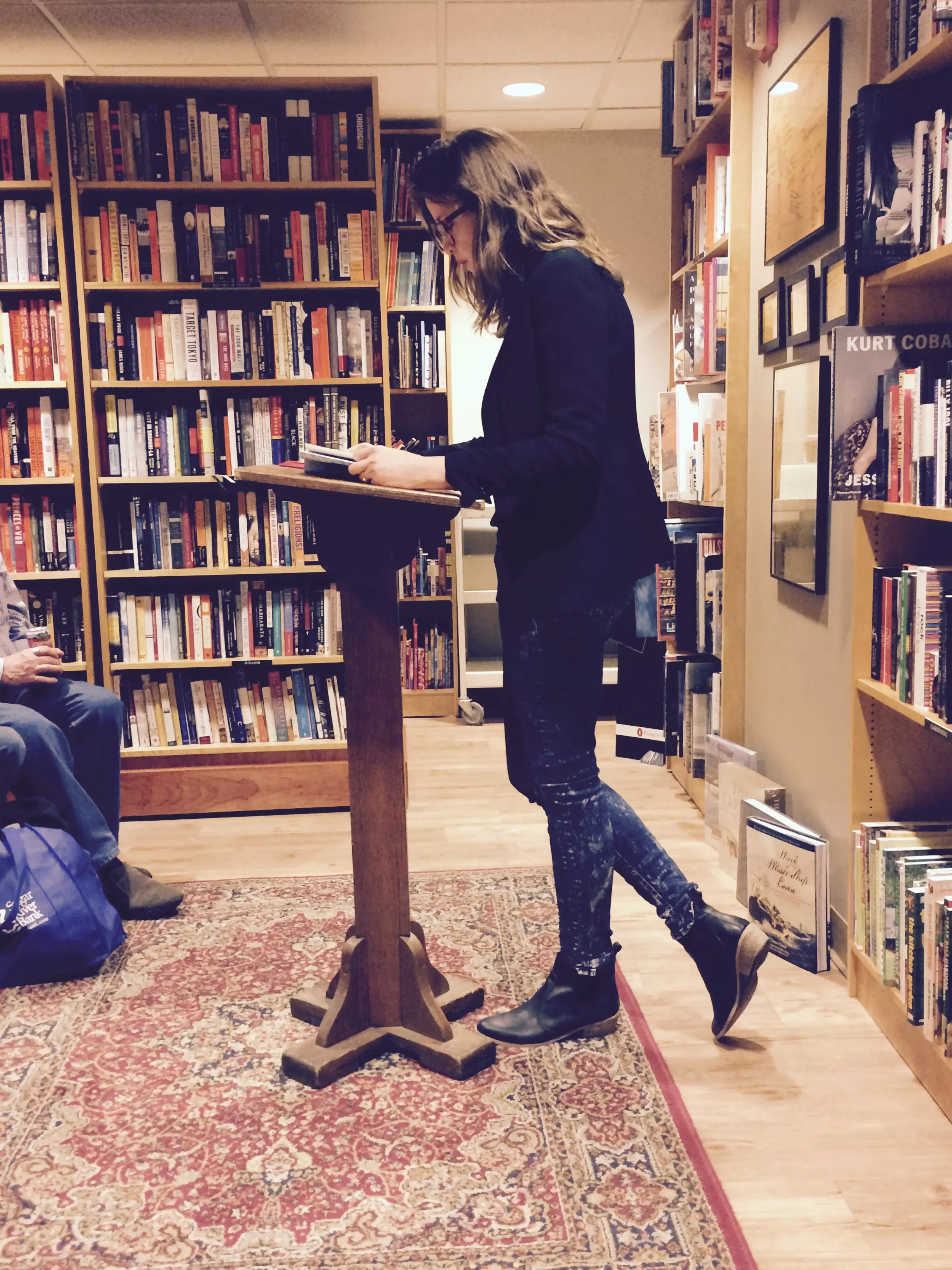 Intervista a una libreria: Newtonville Books 2689_2