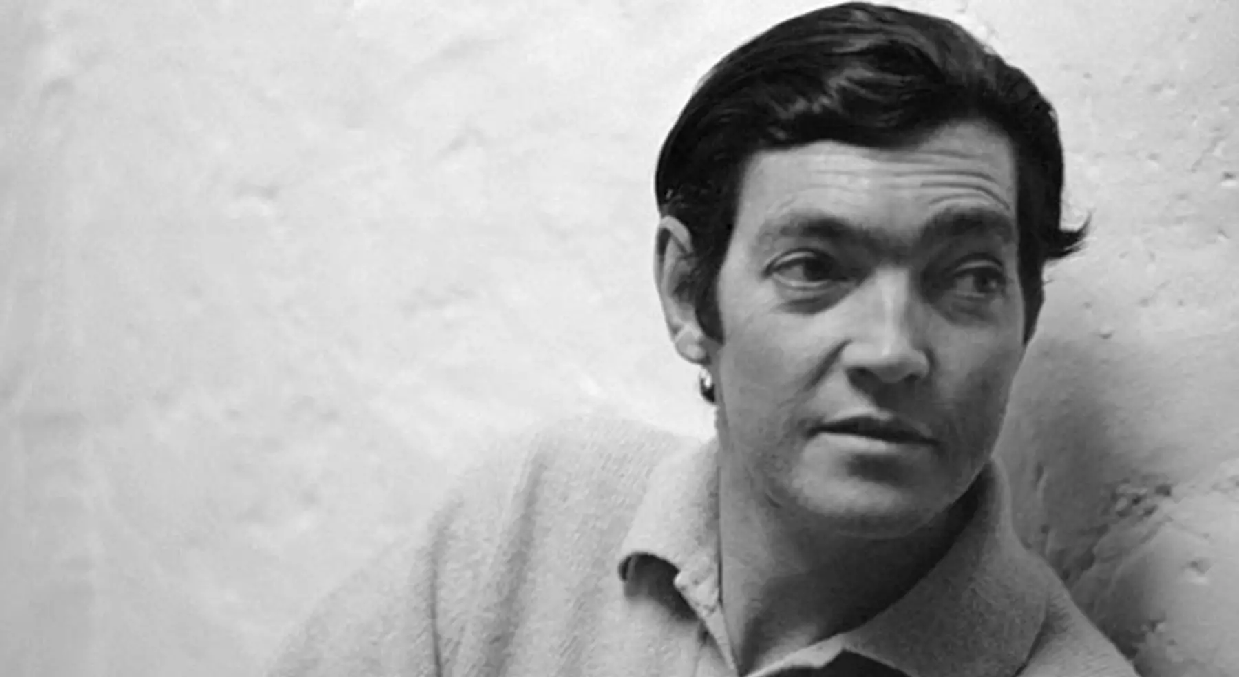 Jiji la Waliohamishwa: Wakati Mario Vargas Llosa Alipokutana na Julio Cortázar huko Paris