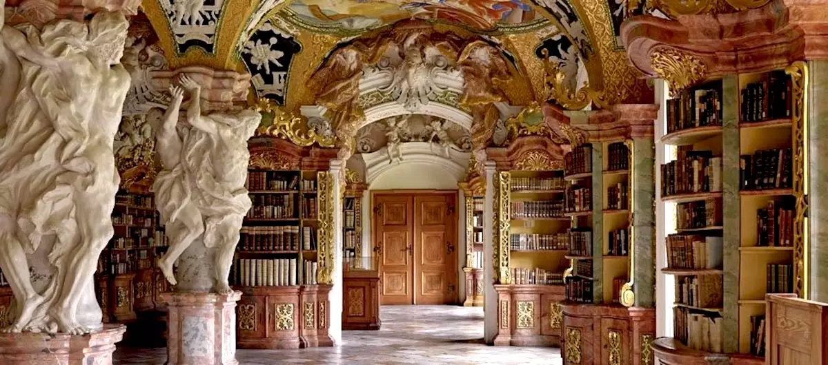 O privire în interiorul celor mai frumoase biblioteci din lume
