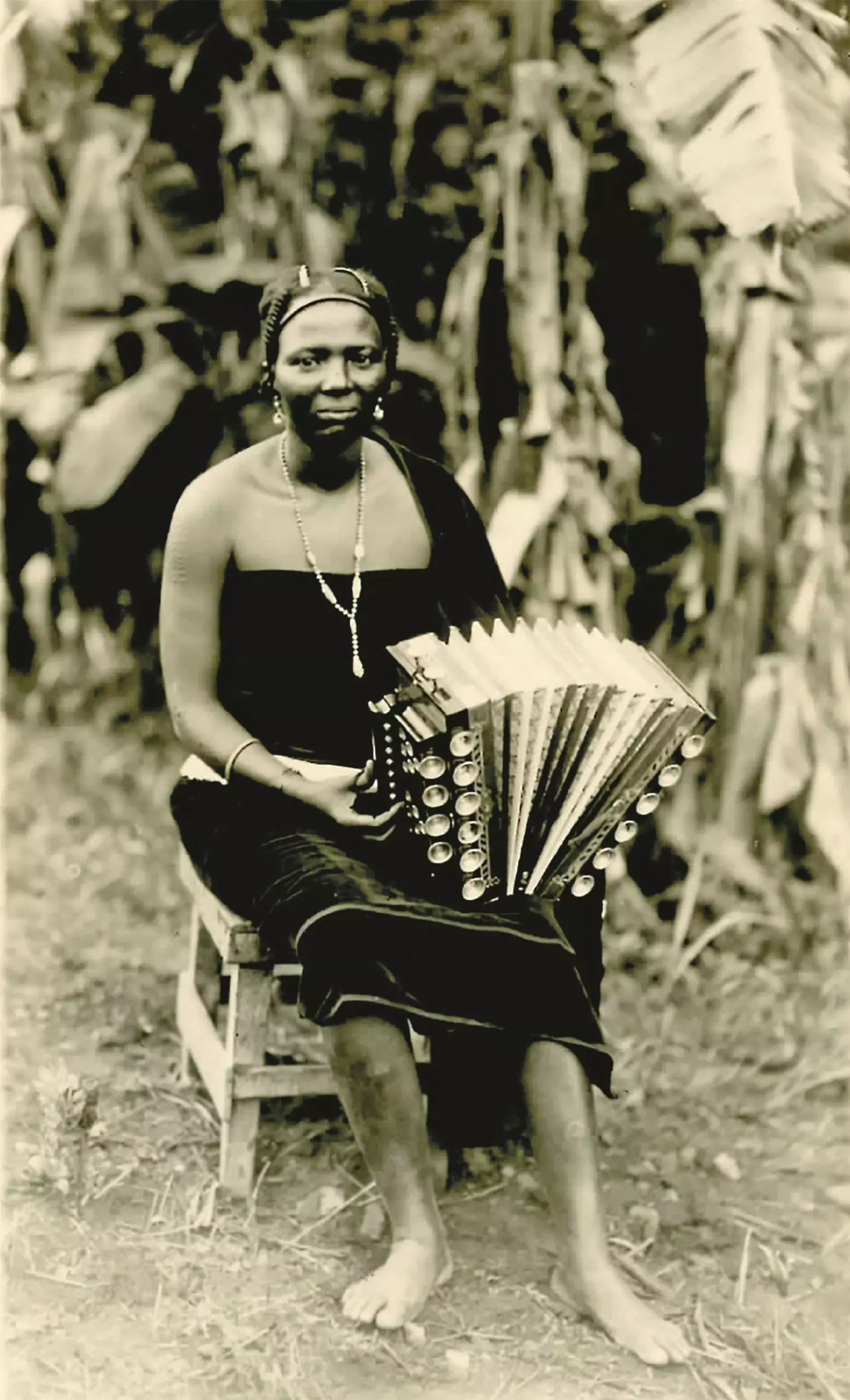 Estilo desafiador: uma história de mulheres africanas, em fotografias e moda 791_3