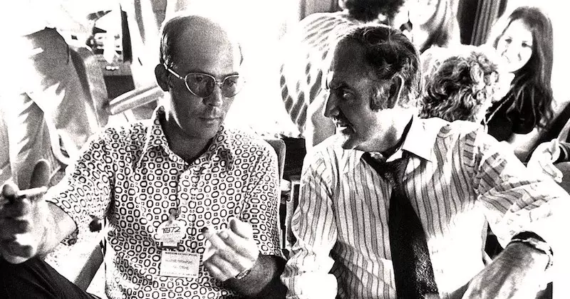 Ar Oidhreacht Hunter S. Thompson agus Iriseoireacht Gonzo